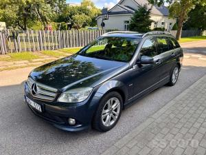 Pelēks Mercedes-Benz c-220 2009 Liepāja, ar dzinēja tilpumu 2.20 L un nobraukumu 275 tūkst. km par 5000 €, foto 4 vietnē AUTOMOTO.COM.LV