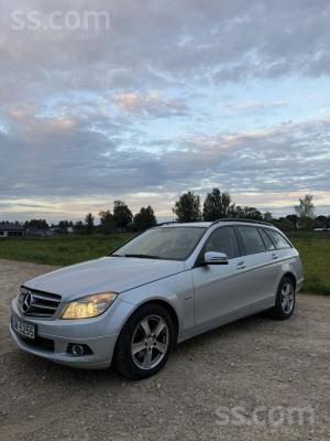 Pelēks Mercedes-Benz c-220 2009 Rīga, ar dzinēja tilpumu 2.20 L un nobraukumu 249 tūkst. km par 4900 €, foto 4 vietnē AUTOMOTO.COM.LV
