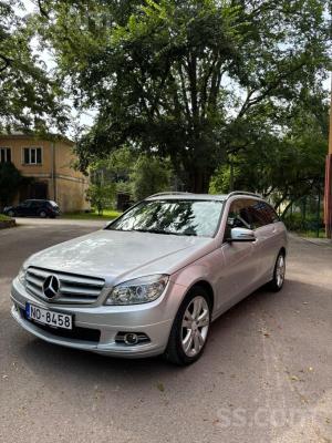 Pelēks Mercedes-Benz c-220 2009 Liepāja, ar dzinēja tilpumu 2.20 L un nobraukumu 292 tūkst. km par 2800 €, foto 3 vietnē AUTOMOTO.COM.LV