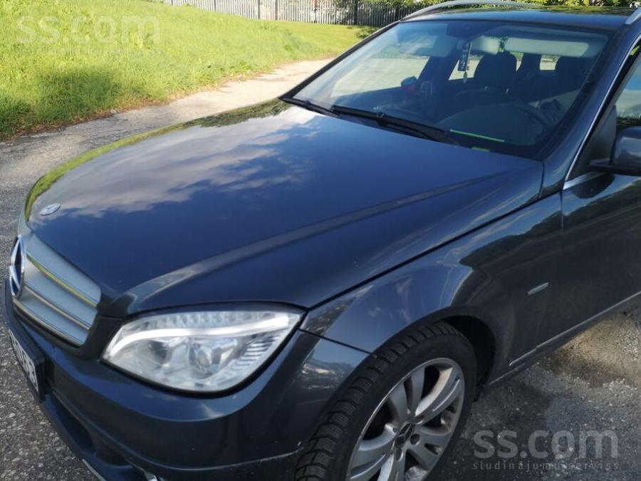 Grey Mercedes-Benz c-220 2009 in Valmiera, with an engine capacity of 2.20 L and mileage of 362 thousand km for 3800 €, photo 1 on AUTOMOTO.COM.LV