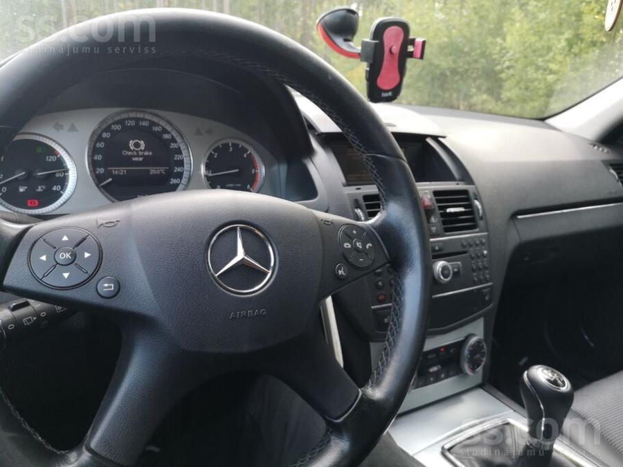 Grey Mercedes-Benz c-220 2009 in Valmiera, with an engine capacity of 2.20 L and mileage of 362 thousand km for 3800 €, photo 10 on AUTOMOTO.COM.LV
