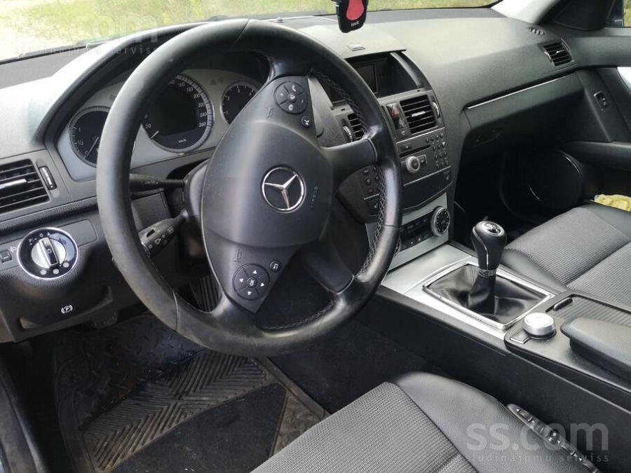 Grey Mercedes-Benz c-220 2009 in Valmiera, with an engine capacity of 2.20 L and mileage of 362 thousand km for 3800 €, photo 14 on AUTOMOTO.COM.LV