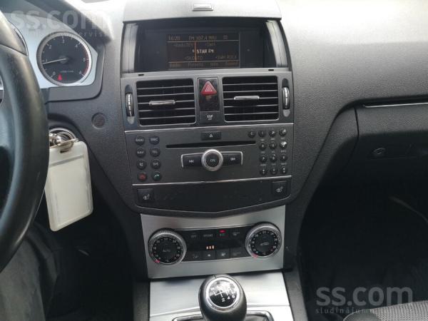 Pelēks Mercedes-Benz c-220 2009 Valmiera, ar dzinēja tilpumu 2.20 L un nobraukumu 362 tūkst. km par 3800 €, foto 11 vietnē AUTOMOTO.COM.LV