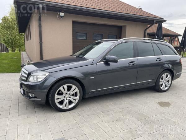Grey Mercedes-Benz c-220 2010 in Bauska, with an engine capacity of 2.20 L and mileage of 255 thousand km for 6800 €, photo 1 on AUTOMOTO.COM.LV