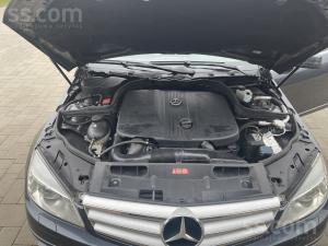Pelēks Mercedes-Benz c-220 2010 Bauska, ar dzinēja tilpumu 2.20 L un nobraukumu 255 tūkst. km par 3500 €, foto 15 vietnē AUTOMOTO.COM.LV