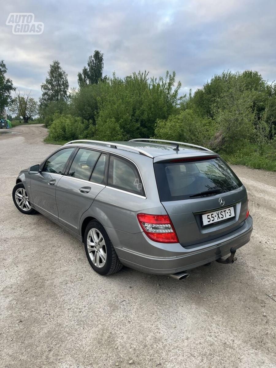 Grey Mercedes-Benz c-220 2010 in Panevezys, with an engine capacity of 2.10 L and mileage of 406 thousand km for 5200 €, photo 5 on AUTOMOTO.COM.LV