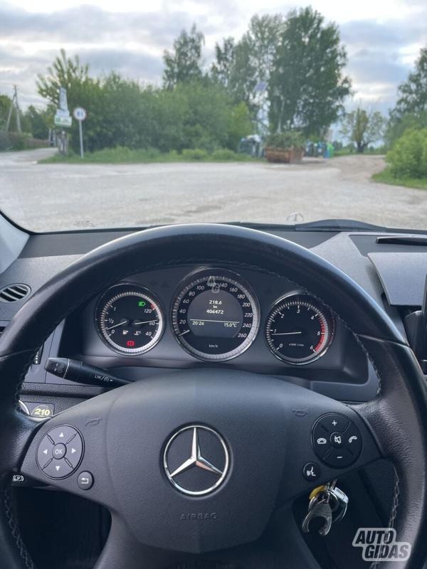 Grey Mercedes-Benz c-220 2010 in Panevezys, with an engine capacity of 2.10 L and mileage of 406 thousand km for 5200 €, photo 6 on AUTOMOTO.COM.LV