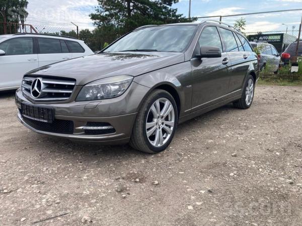 Grey Mercedes-Benz c-220 2010 in Riga, with an engine capacity of 2.20 L and mileage of 275 thousand km for 5700 €, photo 1 on AUTOMOTO.COM.LV