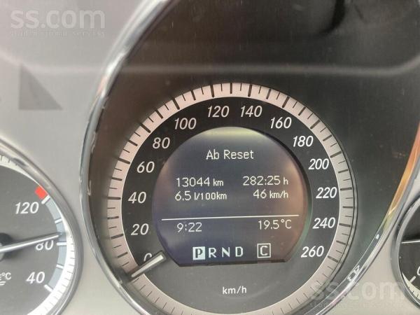 Grey Mercedes-Benz c-220 2010 in Riga, with an engine capacity of 2.20 L and mileage of 275 thousand km for 5700 €, photo 7 on AUTOMOTO.COM.LV