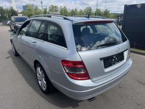Grey Mercedes-Benz c-220 2010 in Vilnius, with an engine capacity of 2.14 L and mileage of 240 thousand km for 4800 €, photo 7 on AUTOMOTO.COM.LV