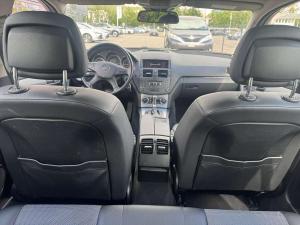 Grey Mercedes-Benz c-220 2010 in Vilnius, with an engine capacity of 2.14 L and mileage of 240 thousand km for 4800 €, photo 16 on AUTOMOTO.COM.LV
