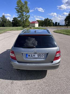 Pelēks Mercedes-Benz c-220 2010 Vilkaviškis, ar dzinēja tilpumu 2.14 L un nobraukumu 324 tūkst. km par 4400 €, foto 6 vietnē AUTOMOTO.COM.LV