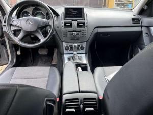 Pelēks Mercedes-Benz c-220 2010 Vilkaviškis, ar dzinēja tilpumu 2.14 L un nobraukumu 324 tūkst. km par 4400 €, foto 8 vietnē AUTOMOTO.COM.LV