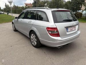 Серый Мерседес Ц 220 2010 в Каунас, объемом двигателя 2.14 л и пробегом 306 тыс. км за 3950 €, фото 4 на AUTOMOTO.COM.LV