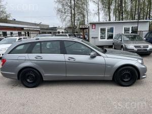 Pelēks Mercedes-Benz c-220 2011 Rīga, ar dzinēja tilpumu 2.20 L un nobraukumu 0 tūkst. km par 6750 €, foto 5 vietnē AUTOMOTO.COM.LV