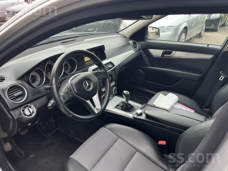 Pelēks Mercedes-Benz c-220 2011 Rīga, ar dzinēja tilpumu 2.20 L un nobraukumu 0 tūkst. km par 6750 €, foto 11 vietnē AUTOMOTO.COM.LV