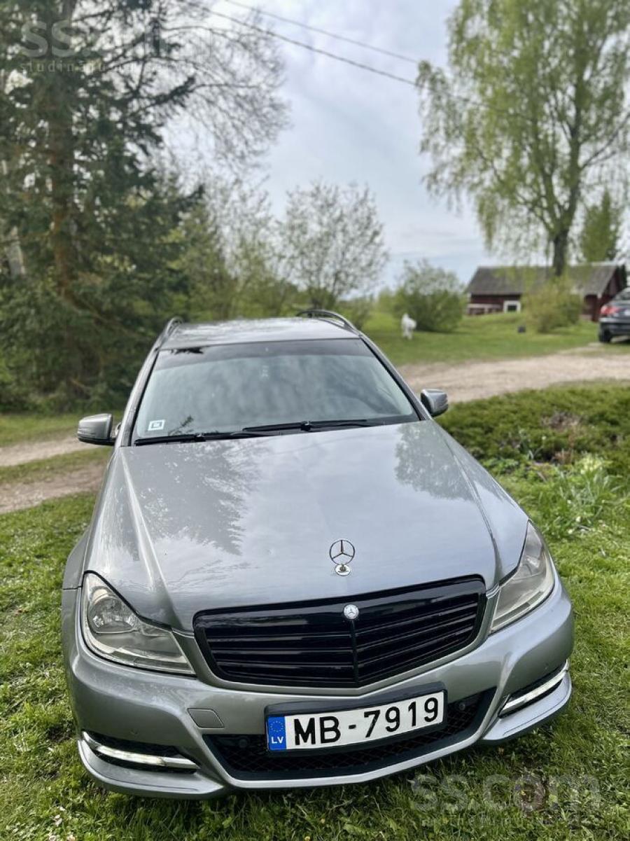 Pelēks Mercedes-Benz c-220 2011 Rēzekne, ar dzinēja tilpumu 2.10 L un nobraukumu 440 tūkst. km par 15990 €, foto 1 vietnē AUTOMOTO.COM.LV