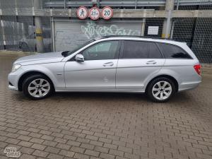 Grey Mercedes-Benz c-220 2011 in Kaunas, with an engine capacity of 2.10 L and mileage of 349 thousand km for 4200 €, photo 3 on AUTOMOTO.COM.LV