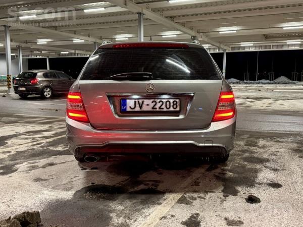 Pelēks Mercedes-Benz c-220 2011 Rīga, ar dzinēja tilpumu 2.20 L un nobraukumu 443 tūkst. km par 7490 €, foto 7 vietnē AUTOMOTO.COM.LV