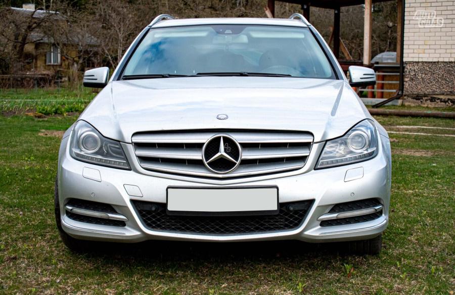 Pelēks Mercedes-Benz c-220 2011 Jonava, ar dzinēja tilpumu 2.10 L un nobraukumu 338 tūkst. km par 5000 €, foto 1 vietnē AUTOMOTO.COM.LV
