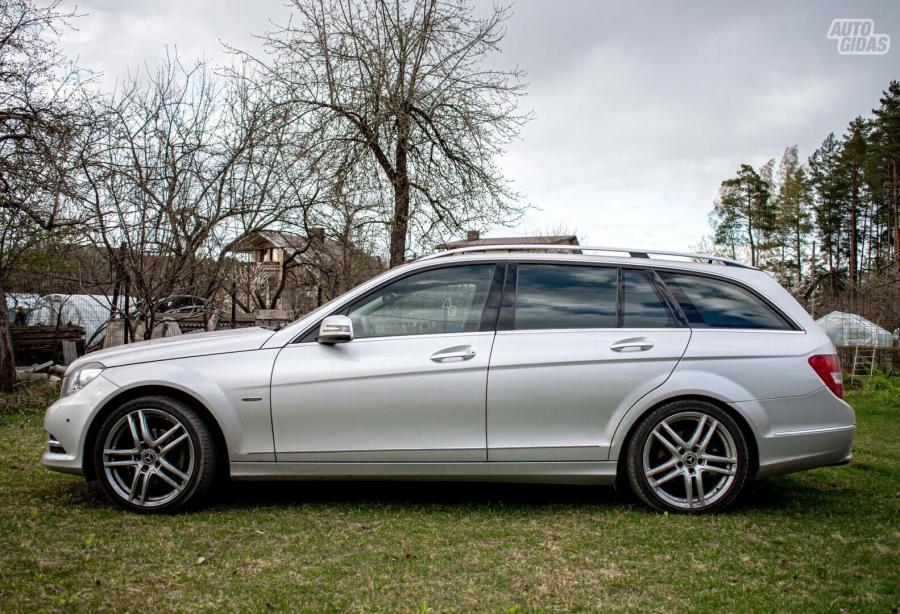Pelēks Mercedes-Benz c-220 2011 Jonava, ar dzinēja tilpumu 2.10 L un nobraukumu 338 tūkst. km par 5000 €, foto 3 vietnē AUTOMOTO.COM.LV