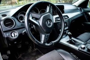 Pelēks Mercedes-Benz c-220 2011 Jonava, ar dzinēja tilpumu 2.10 L un nobraukumu 338 tūkst. km par 5000 €, foto 16 vietnē AUTOMOTO.COM.LV