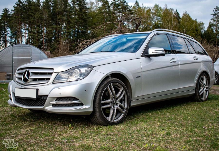 Pelēks Mercedes-Benz c-220 2011 Jonava, ar dzinēja tilpumu 2.10 L un nobraukumu 338 tūkst. km par 5000 €, foto 24 vietnē AUTOMOTO.COM.LV