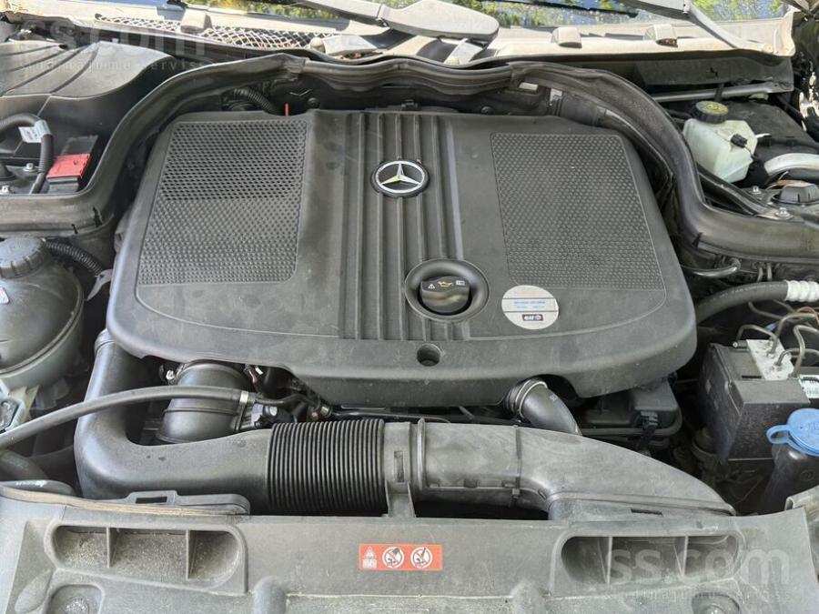 Pelēks Mercedes-Benz c-220 2011 Rīga, ar dzinēja tilpumu 2.20 L un nobraukumu 277 tūkst. km par 5850 €, foto 3 vietnē AUTOMOTO.COM.LV