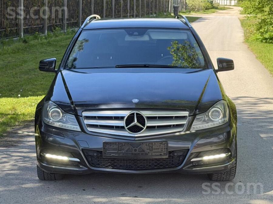Pelēks Mercedes-Benz c-220 2011 Rīga, ar dzinēja tilpumu 2.20 L un nobraukumu 277 tūkst. km par 5850 €, foto 4 vietnē AUTOMOTO.COM.LV
