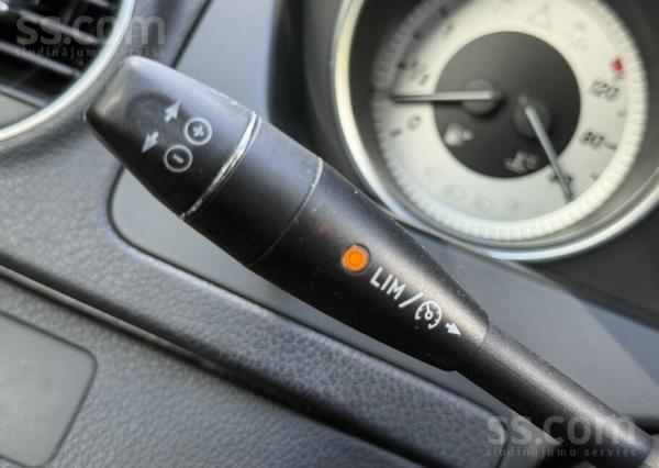 Grey Mercedes-Benz c-220 2011 in Riga, with an engine capacity of 2.20 L and mileage of 277 thousand km for 5850 €, photo 10 on AUTOMOTO.COM.LV