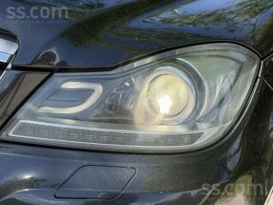 Pelēks Mercedes-Benz c-220 2011 Rīga, ar dzinēja tilpumu 2.20 L un nobraukumu 277 tūkst. km par 5850 €, foto 19 vietnē AUTOMOTO.COM.LV