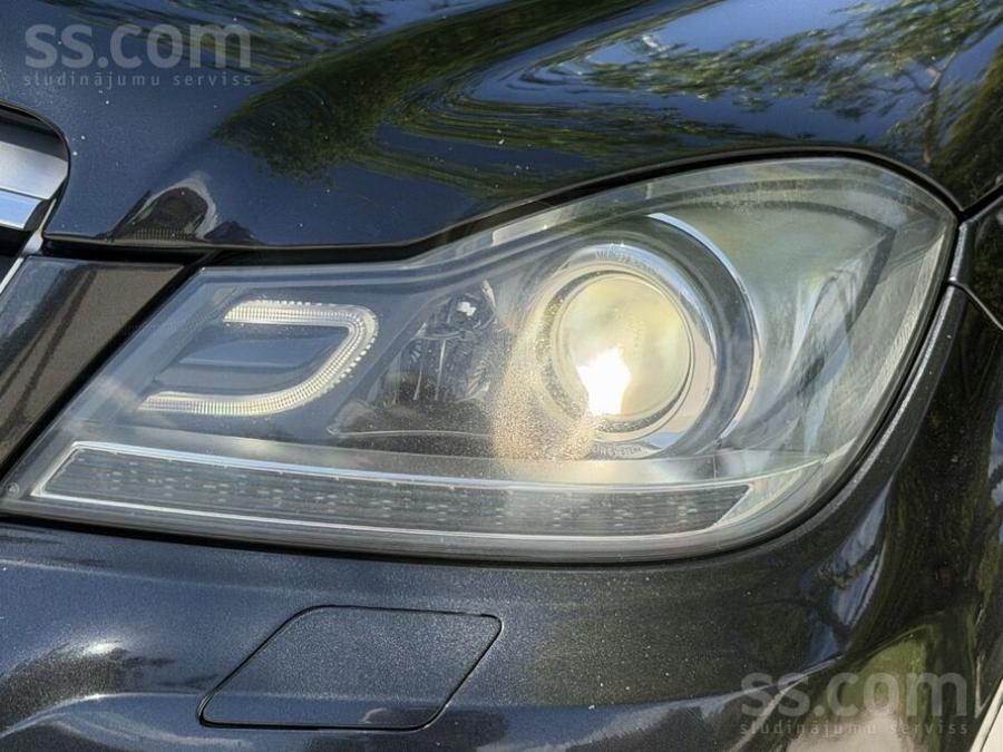 Pelēks Mercedes-Benz c-220 2011 Rīga, ar dzinēja tilpumu 2.20 L un nobraukumu 277 tūkst. km par 5850 €, foto 19 vietnē AUTOMOTO.COM.LV