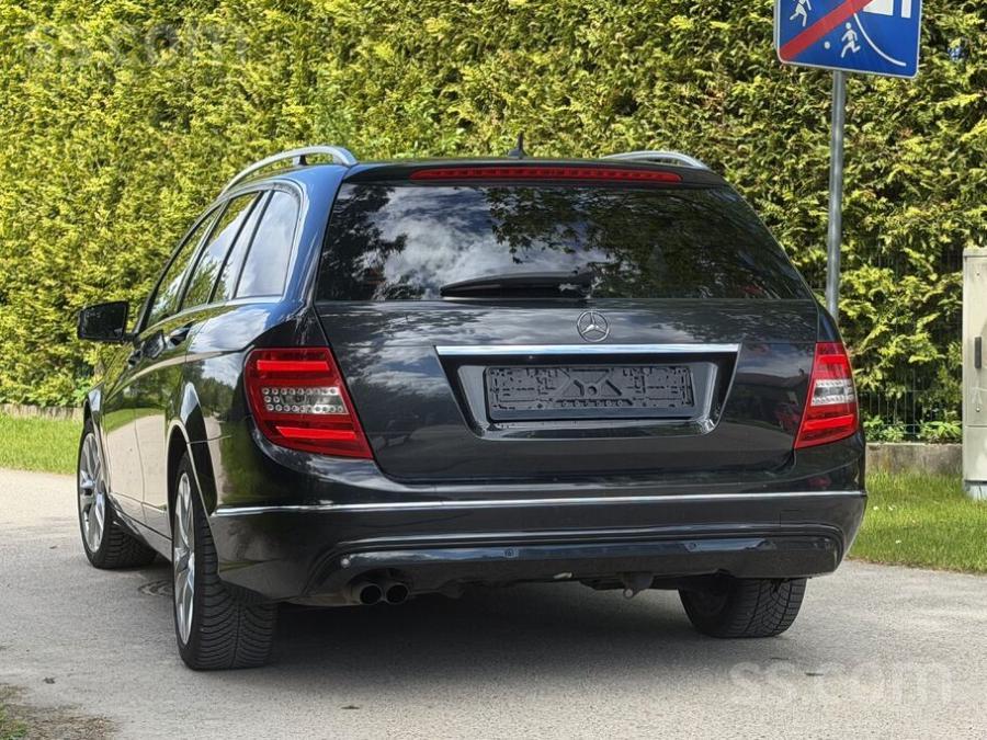 Pelēks Mercedes-Benz c-220 2011 Rīga, ar dzinēja tilpumu 2.20 L un nobraukumu 277 tūkst. km par 5850 €, foto 26 vietnē AUTOMOTO.COM.LV