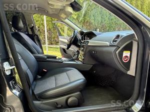 Pelēks Mercedes-Benz c-220 2011 Rīga, ar dzinēja tilpumu 2.20 L un nobraukumu 277 tūkst. km par 5850 €, foto 32 vietnē AUTOMOTO.COM.LV