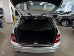 Pelēks Mercedes-Benz c-220 2011 Klaipėda, ar dzinēja tilpumu 2.20 L un nobraukumu 250 tūkst. km par 7750 €, foto 7 vietnē AUTOMOTO.COM.LV