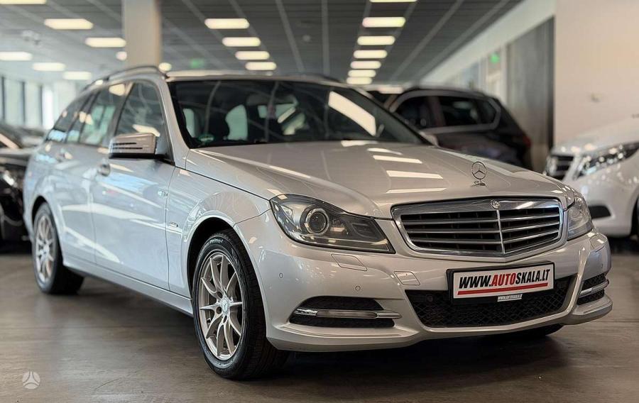 Pelēks Mercedes-Benz c-220 2011 Klaipėda, ar dzinēja tilpumu 2.20 L un nobraukumu 250 tūkst. km par 7750 €, foto 16 vietnē AUTOMOTO.COM.LV