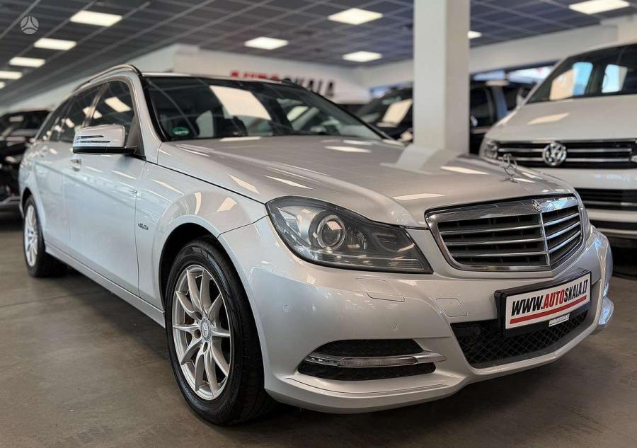 Pelēks Mercedes-Benz c-220 2011 Klaipėda, ar dzinēja tilpumu 2.20 L un nobraukumu 250 tūkst. km par 7750 €, foto 21 vietnē AUTOMOTO.COM.LV