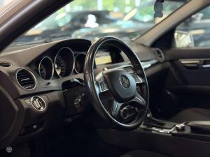 Pelēks Mercedes-Benz c-220 2011 Klaipėda, ar dzinēja tilpumu 2.20 L un nobraukumu 250 tūkst. km par 7750 €, foto 22 vietnē AUTOMOTO.COM.LV
