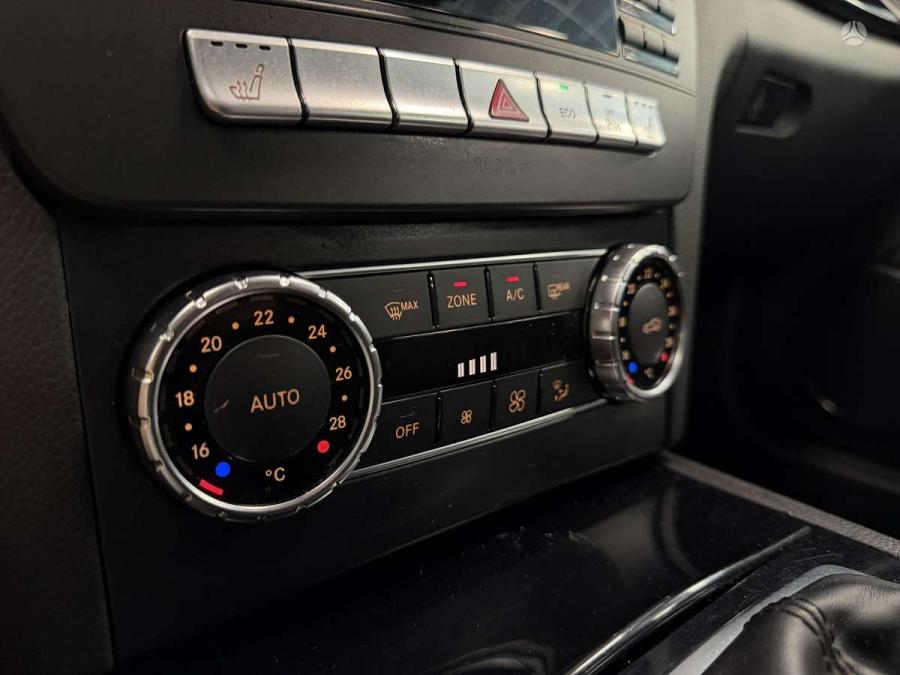 Pelēks Mercedes-Benz c-220 2011 Klaipėda, ar dzinēja tilpumu 2.20 L un nobraukumu 250 tūkst. km par 7750 €, foto 23 vietnē AUTOMOTO.COM.LV