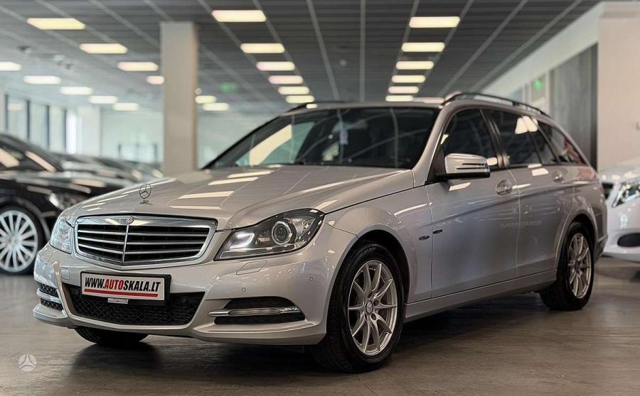Pelēks Mercedes-Benz c-220 2011 Klaipėda, ar dzinēja tilpumu 2.20 L un nobraukumu 250 tūkst. km par 7750 €, foto 26 vietnē AUTOMOTO.COM.LV