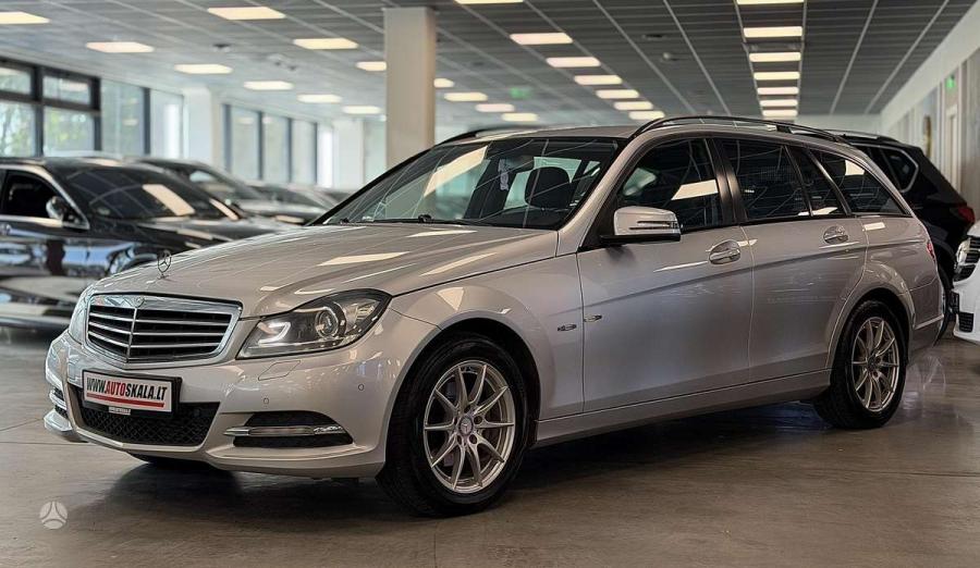 Pelēks Mercedes-Benz c-220 2011 Klaipėda, ar dzinēja tilpumu 2.20 L un nobraukumu 250 tūkst. km par 7750 €, foto 30 vietnē AUTOMOTO.COM.LV