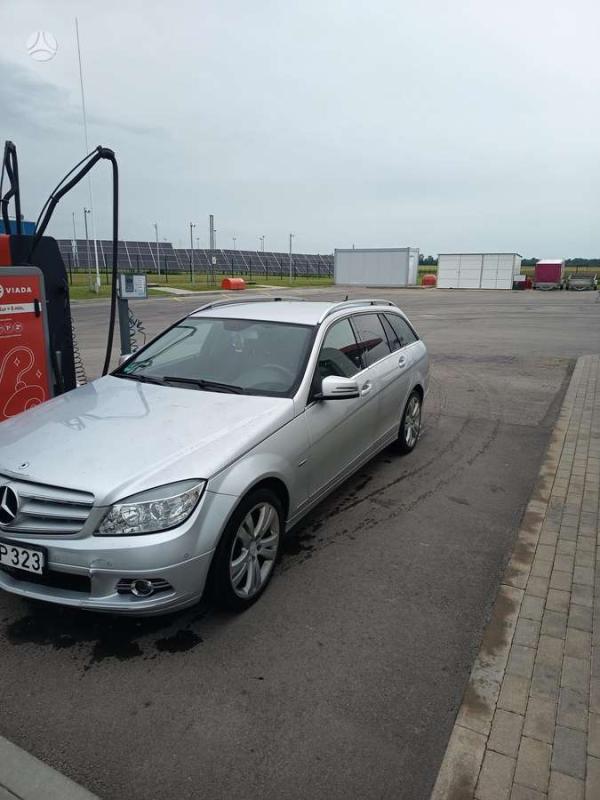 Grey Mercedes-Benz c-220 2011 in Kedainiai, with an engine capacity of 2.14 L and mileage of 294 thousand km for 4600 €, photo 3 on AUTOMOTO.COM.LV