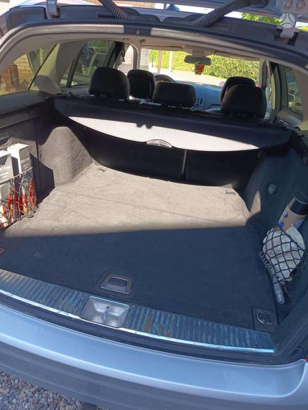 Grey Mercedes-Benz c-220 2011 in Kedainiai, with an engine capacity of 2.14 L and mileage of 294 thousand km for 4600 €, photo 7 on AUTOMOTO.COM.LV