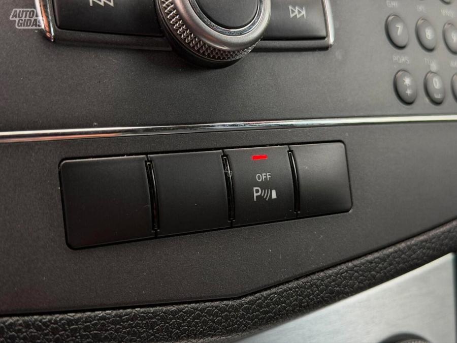 Pelēks Mercedes-Benz c-220 2011 Kauņa, ar dzinēja tilpumu 2.10 L un nobraukumu 266 tūkst. km par 4500 €, foto 7 vietnē AUTOMOTO.COM.LV