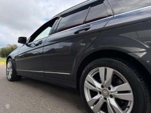 Pelēks Mercedes-Benz c-220 2011 Kauņa, ar dzinēja tilpumu 2.14 L un nobraukumu 266 tūkst. km par 4500 €, foto 6 vietnē AUTOMOTO.COM.LV