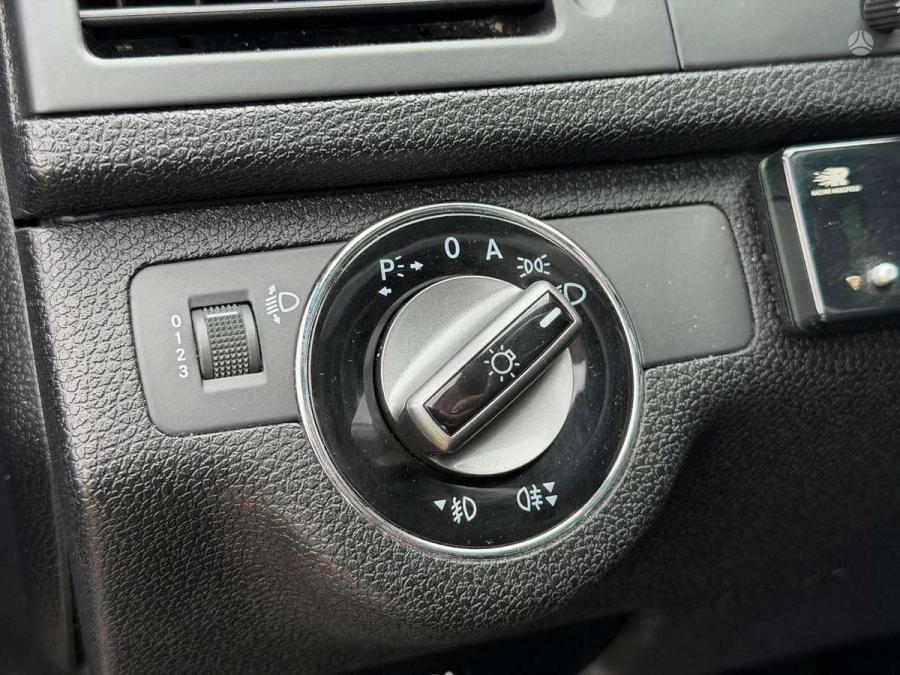 Pelēks Mercedes-Benz c-220 2011 Kauņa, ar dzinēja tilpumu 2.14 L un nobraukumu 266 tūkst. km par 4500 €, foto 10 vietnē AUTOMOTO.COM.LV