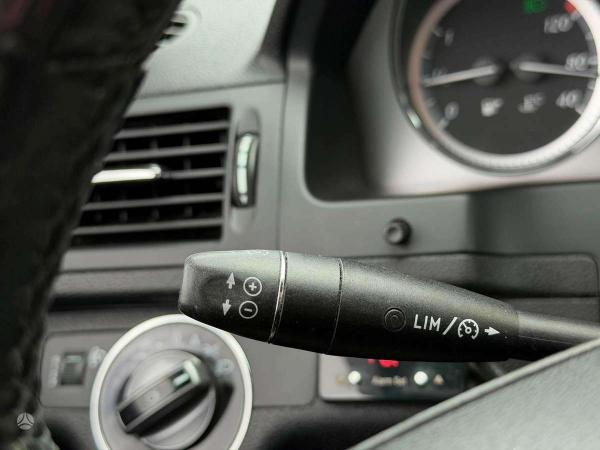 Grey Mercedes-Benz c-220 2011 in Kaunas, with an engine capacity of 2.14 L and mileage of 266 thousand km for 5000 €, photo 10 on AUTOMOTO.COM.LV