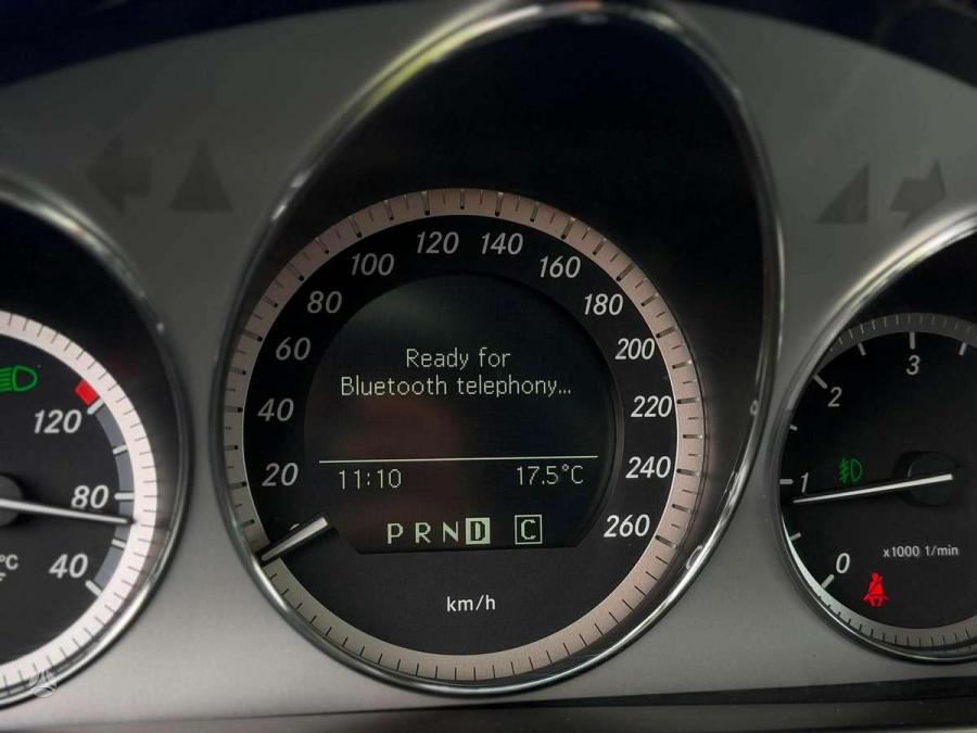 Grey Mercedes-Benz c-220 2011 in Kaunas, with an engine capacity of 2.14 L and mileage of 266 thousand km for 5000 €, photo 11 on AUTOMOTO.COM.LV