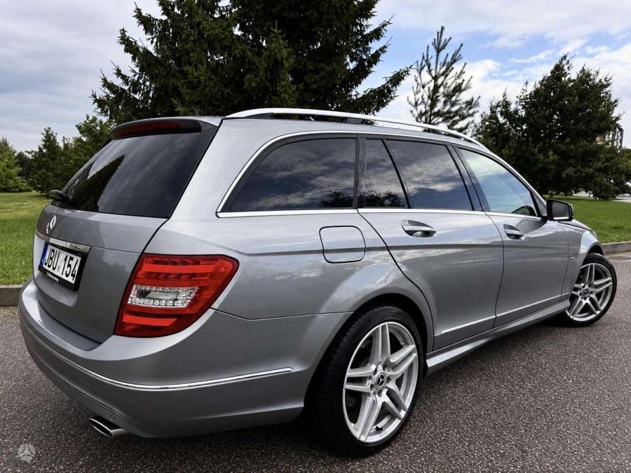 Pelēks Mercedes-Benz c-220 2011 Kauņa, ar dzinēja tilpumu 2.14 L un nobraukumu 396 tūkst. km par 6750 €, foto 17 vietnē AUTOMOTO.COM.LV
