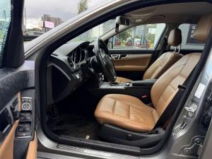 Pelēks Mercedes-Benz c-220 2011 Kauņa, ar dzinēja tilpumu 2.14 L un nobraukumu 396 tūkst. km par 6750 €, foto 18 vietnē AUTOMOTO.COM.LV